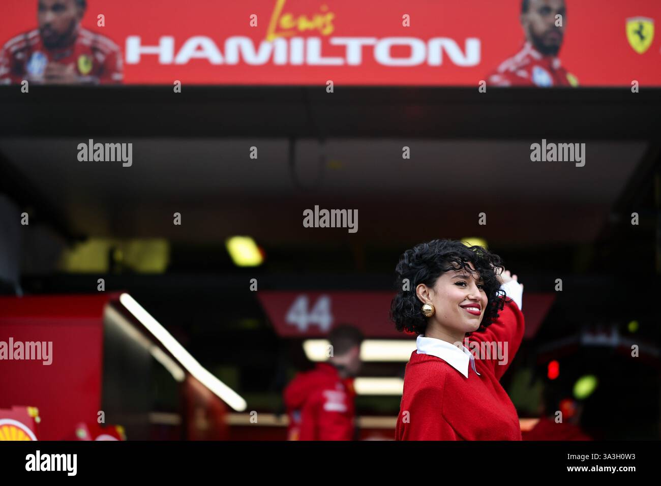 Melbourne, Australia. 16th Mar, 2025. MELBOURNE, AUSTRALIA - MARCH 16: Raye appears in front of ...