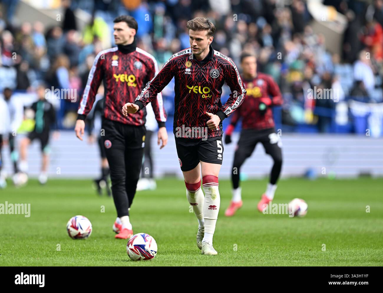 Sheffield United's Rob Holding warms up before the Sky Bet Championship ...