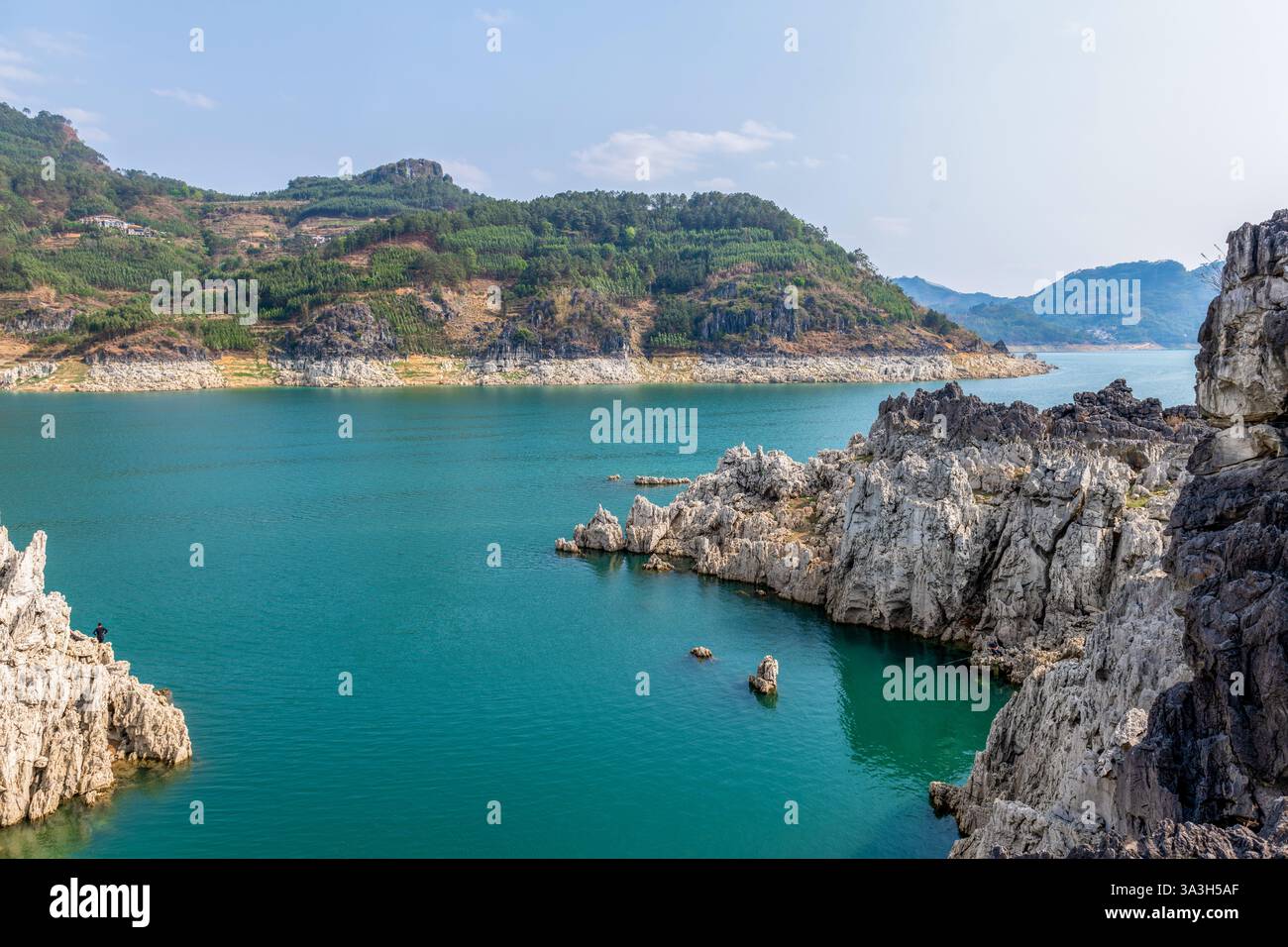 The scenery of Wanfeng Lake in Xingyi City, Qiannan Autonomous ...