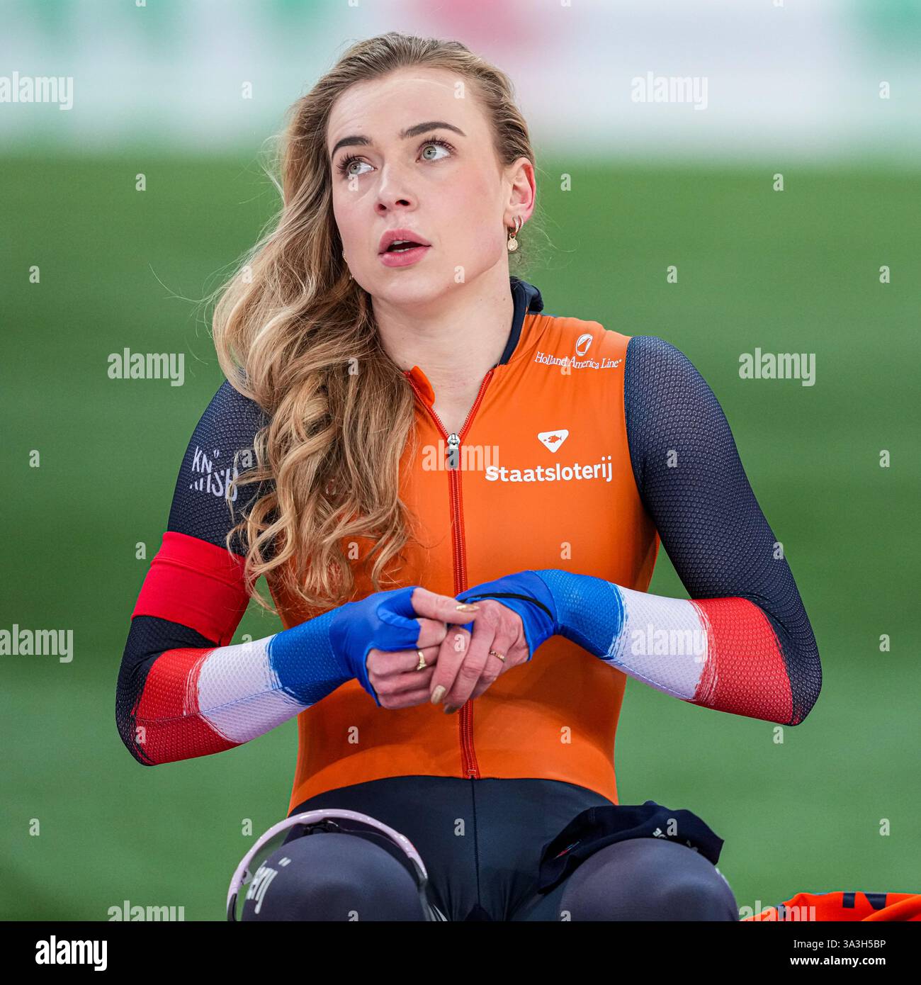 Hamar, Norway. 16th Mar, 2025. HAMAR, NORWAY - MARCH 16: Joy Beune of Netherlands during the ISU ...