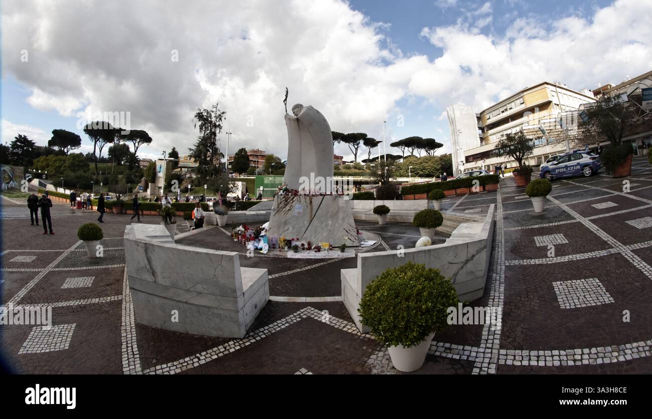March 16, 2025 - Rome, Italy. Pilgrims and faithful gather of the ...