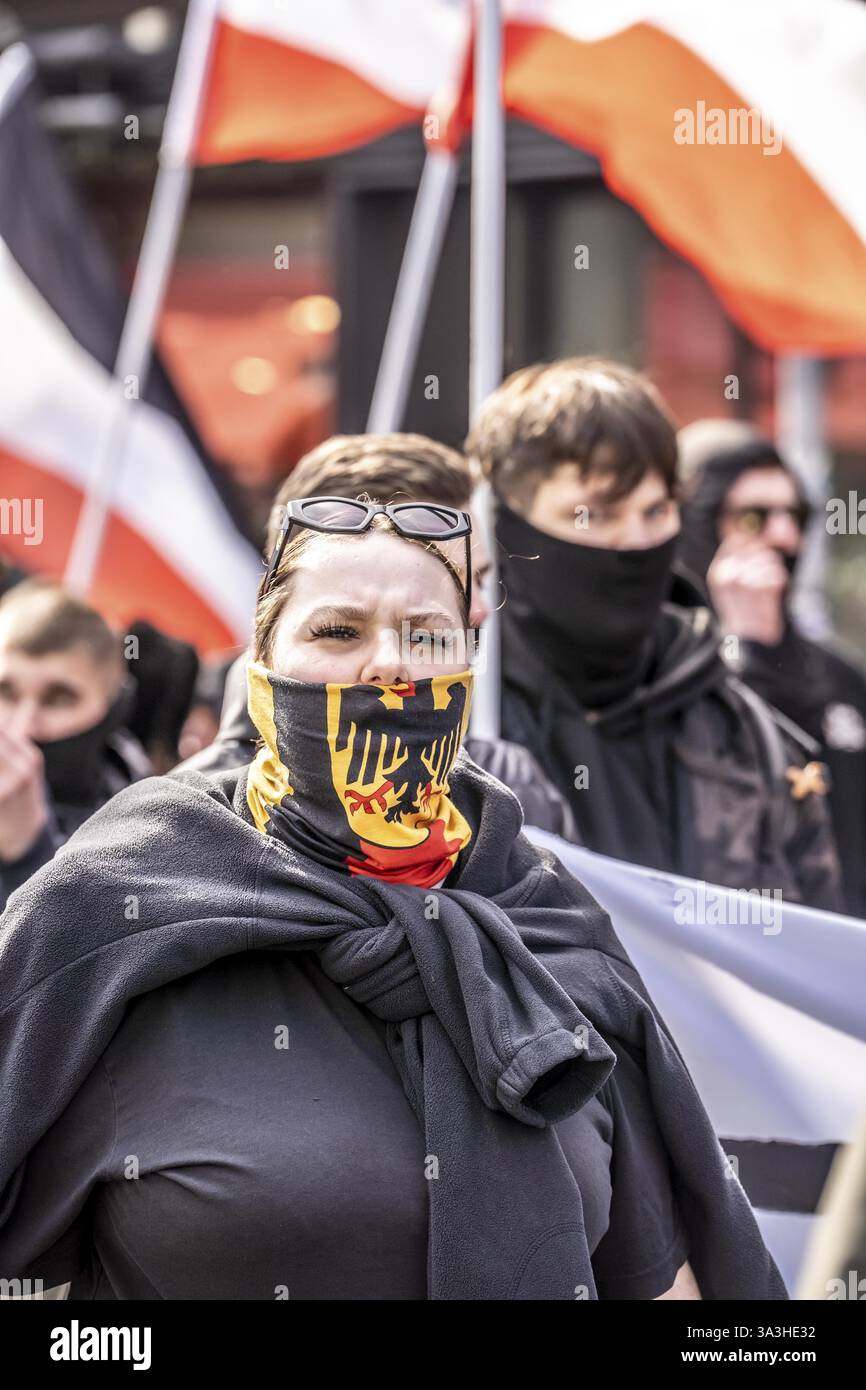 The neo-Nazi group Jung und Stark, JS, demonstrates in the city centre ...