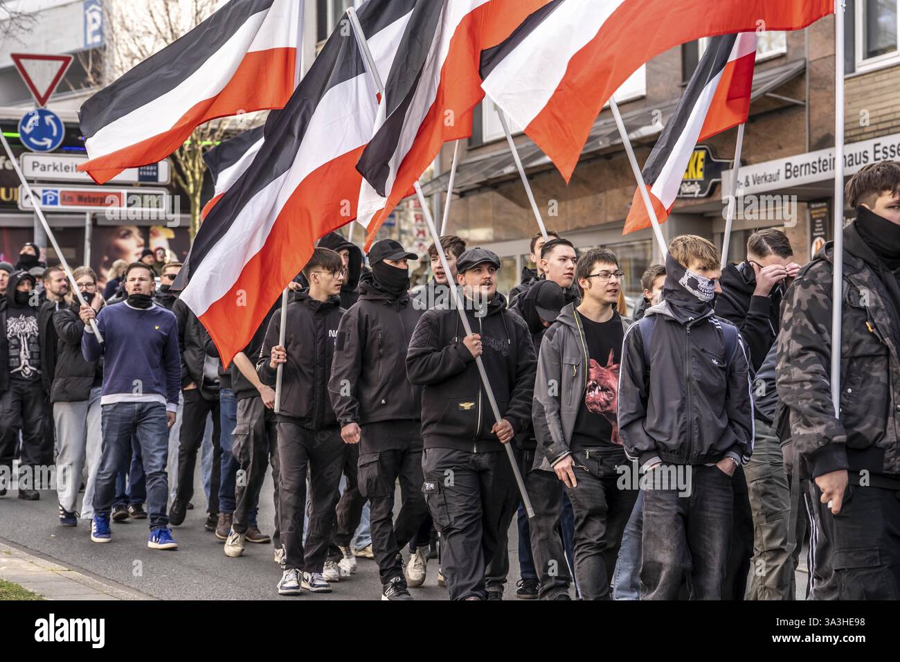 The neo-Nazi group Jung und Stark, JS, demonstrates in the city centre ...