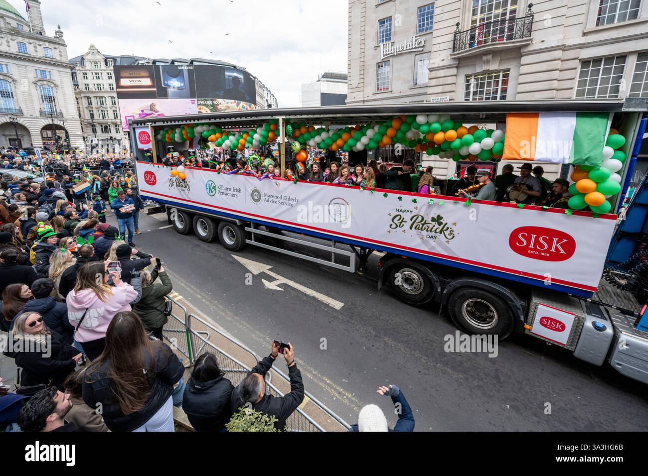 London, UK. 16 March 2025. People watch the annual St Patrick’s Day ...