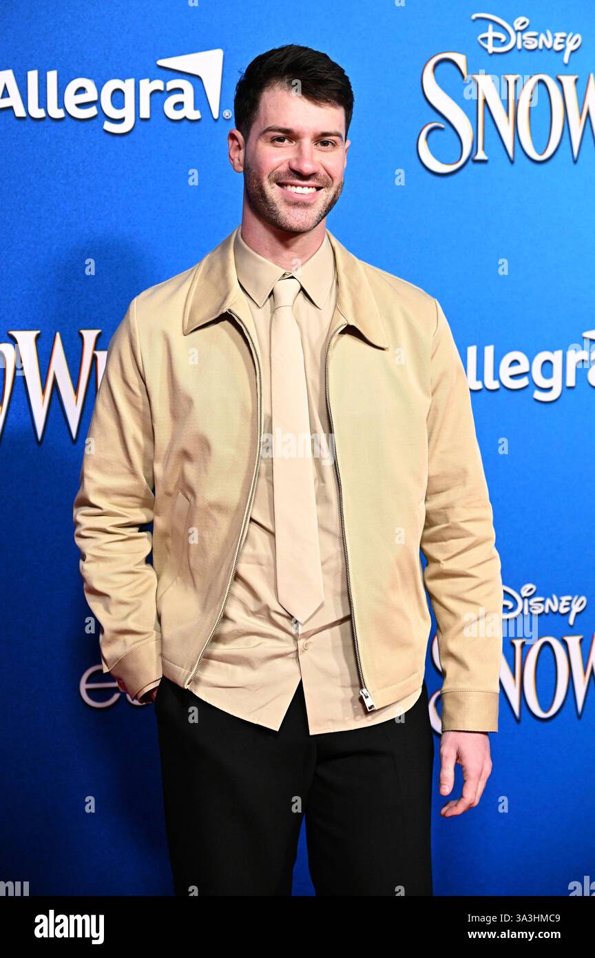 Jonathan Tilkin bei der Weltpremiere des Kinofilms 'Snow White ...