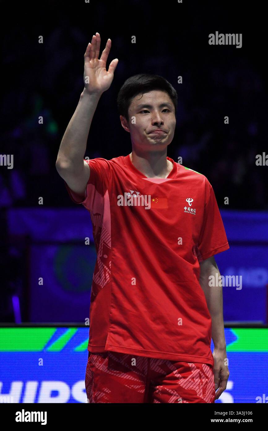 China's Shi Yu Qi celebrates after defeating Taiwan's Lee Chia Hao in ...