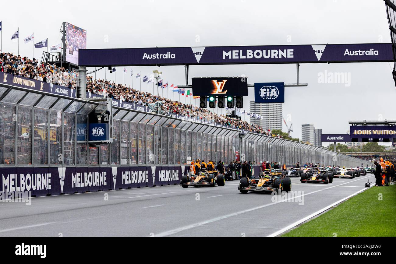 Melbourne, Australia. 16th Mar, 2025. Drivers start out during the ...