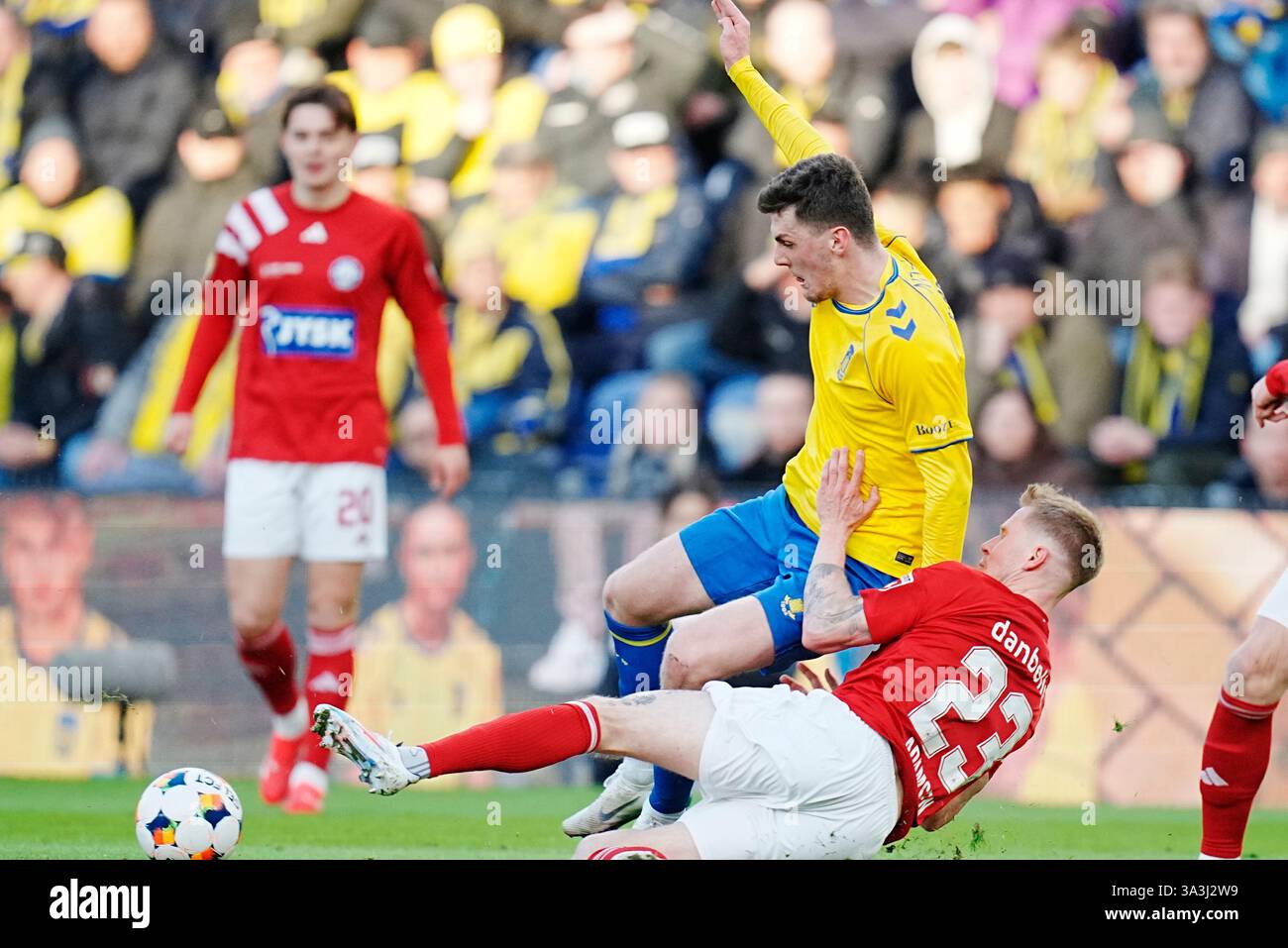 Broendby, Denmark. 16th Mar, 2025. Superligakampen mellem Broendby IF ...