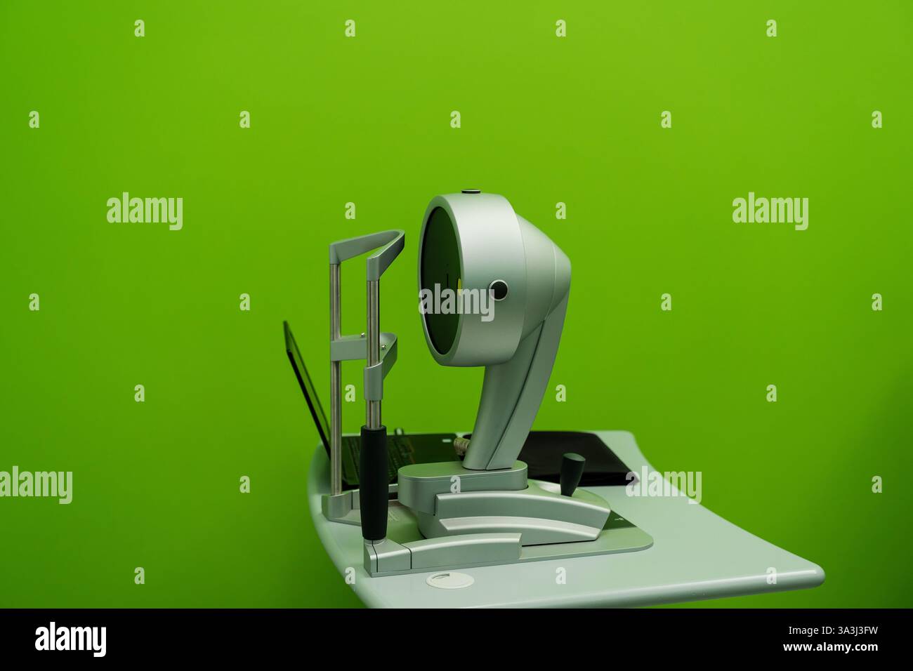 Corneal topography eye vision test for visual description of the shape ...