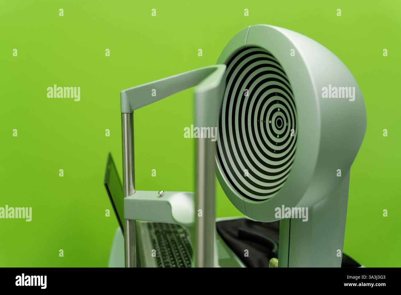 Corneal topographer for topography examination. Corneal topography eye ...