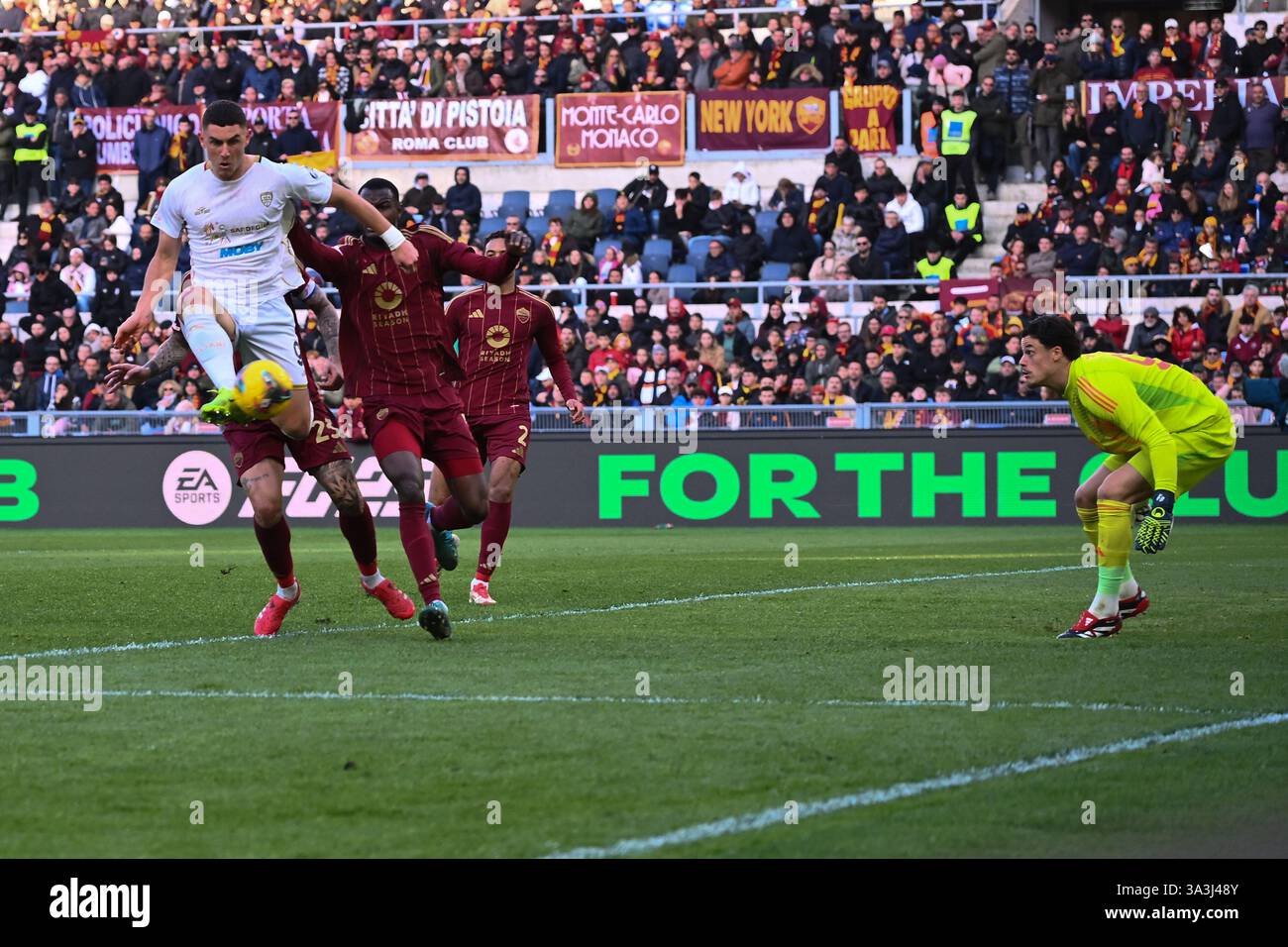 Rome, Italy. 16th Mar, 2025. Roberto Piccoli of Cagliari Calcio is in ...
