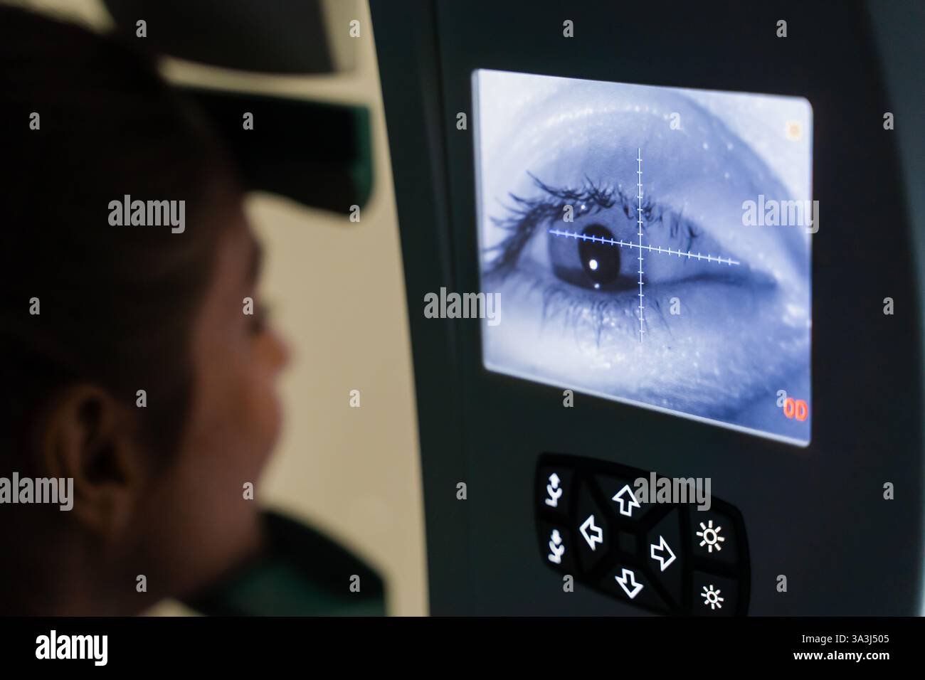 Perimetry visual field test for measure all areas of eyesight ...