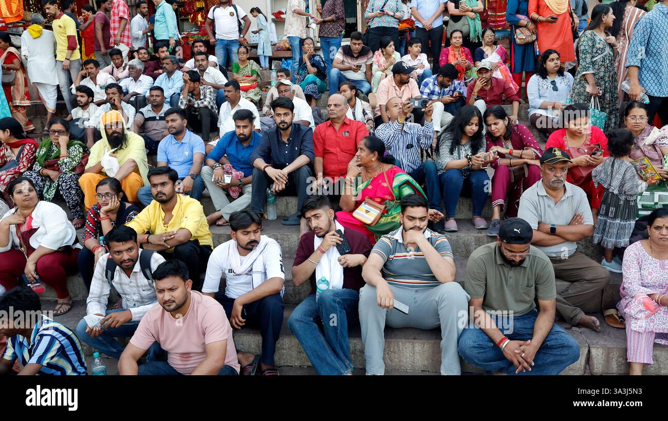 A crowd of pilgrims at Dashashwamedh Ghat in Varanasi, Uttar Pradesh ...