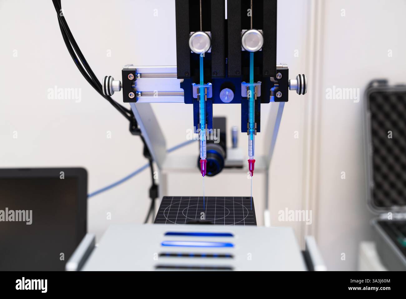 Measuring device for professional contact angle measurements and drop ...