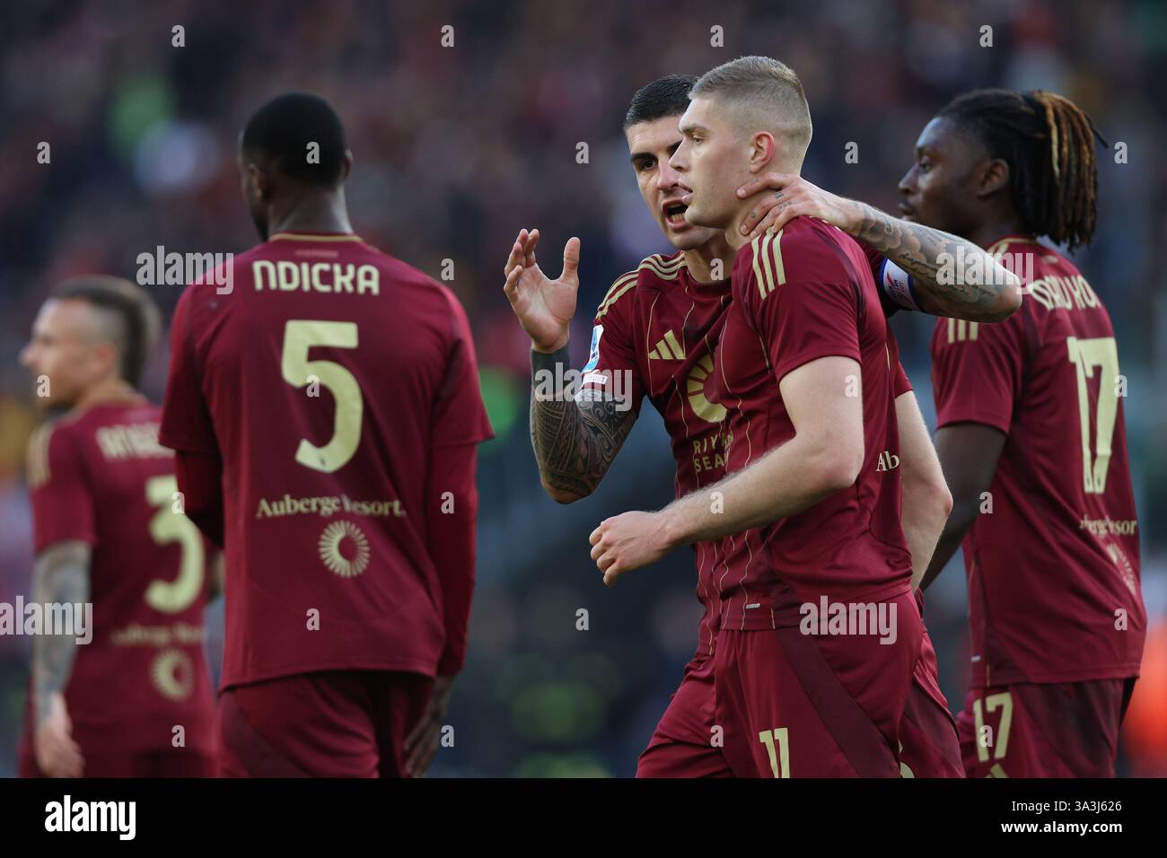 Rome, Italy. 16th Mar, 2025. Rome, Italy 16.03.2025 : Artem Dovbyk of Roma score the goal and ...