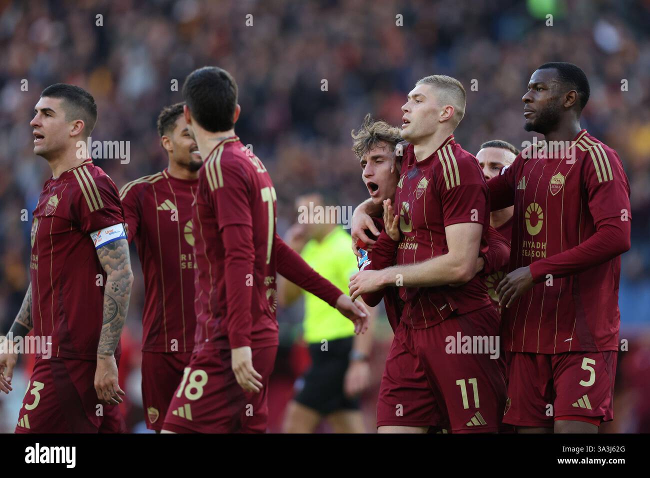 Rome, Italy 16.03.2025 : Artem Dovbyk of Roma score the goal and ...