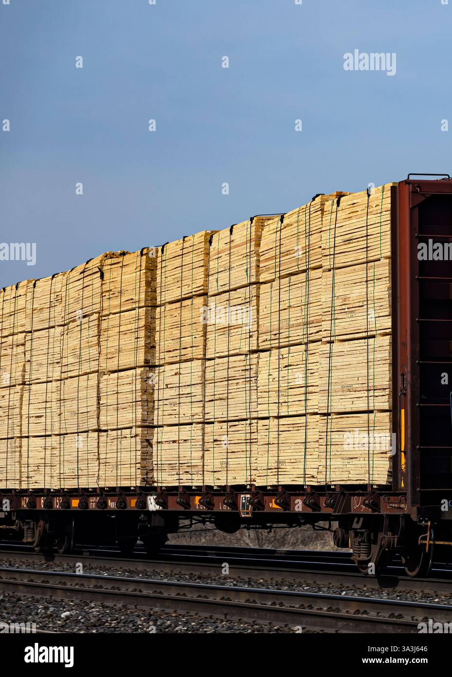 Lumber rail car hi-res stock photography and images - Alamy