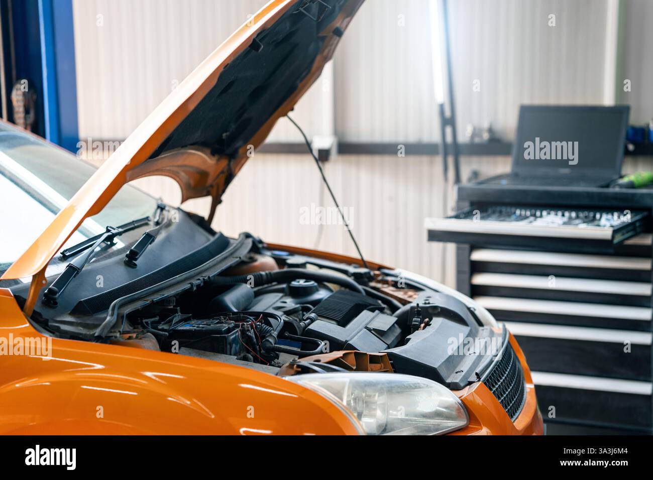 Industrial diagnostics hi-res stock photography and images - Alamy