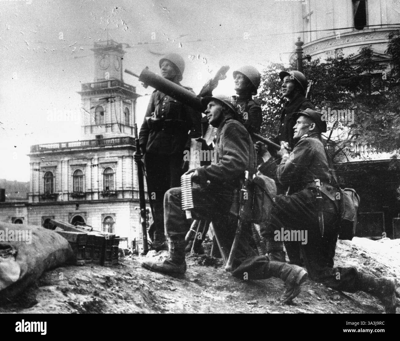 WWII Poland - Polish soldiers with anti-aircraft machine gun near the ...