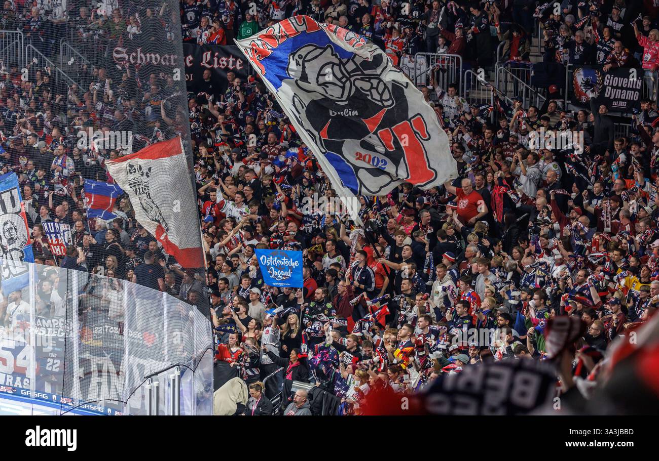 Berlin, Germany. 16th Mar, 2025. Ice Hockey: DEL, Eisbären Berlin ...