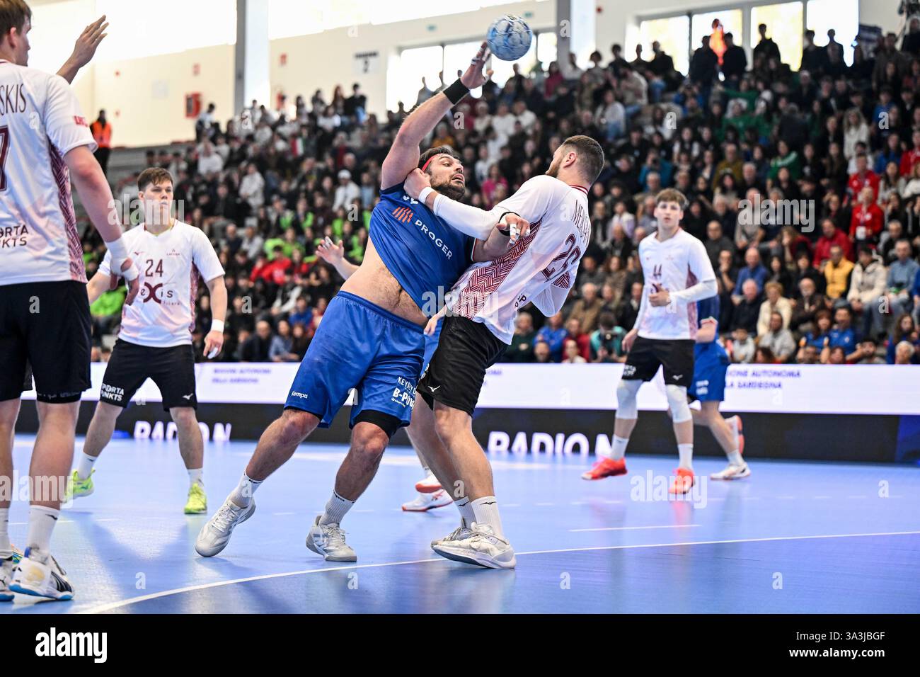 Oristano, Italy. 16th Mar, 2025. M Oristano, 16/03/2025 Foto di Luigi ...