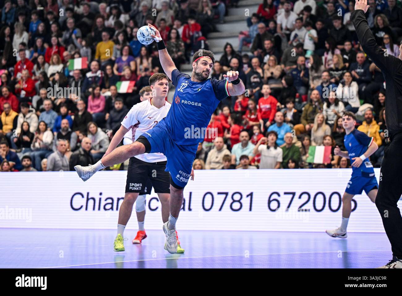 Oristano, Italy. 16th Mar, 2025. M Oristano, 16/03/2025 Foto di Luigi ...