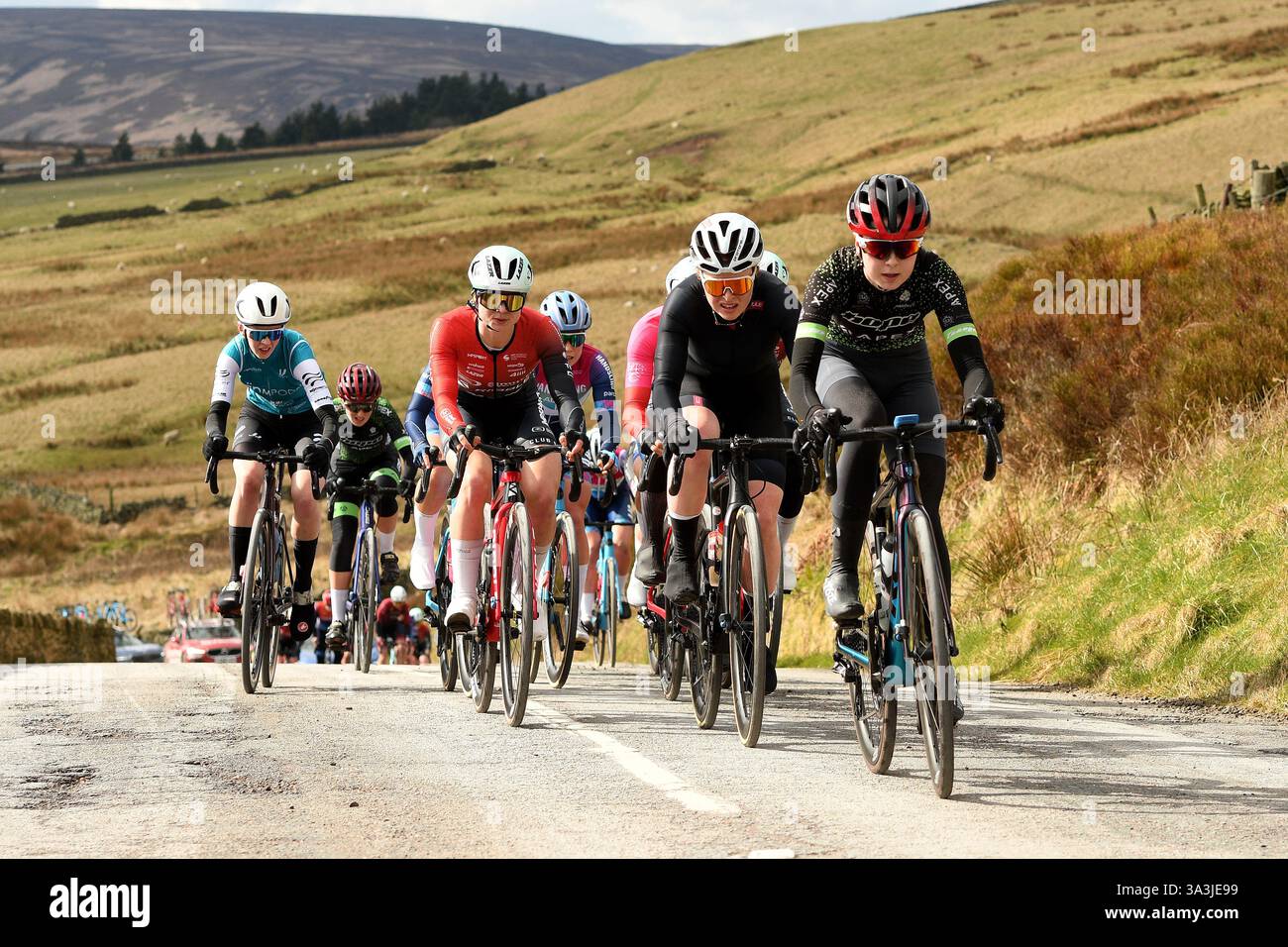 Hade Edge, Holmfirth, Yorkshire, UK, 16 March 2025. The Peaks 2 Day ...