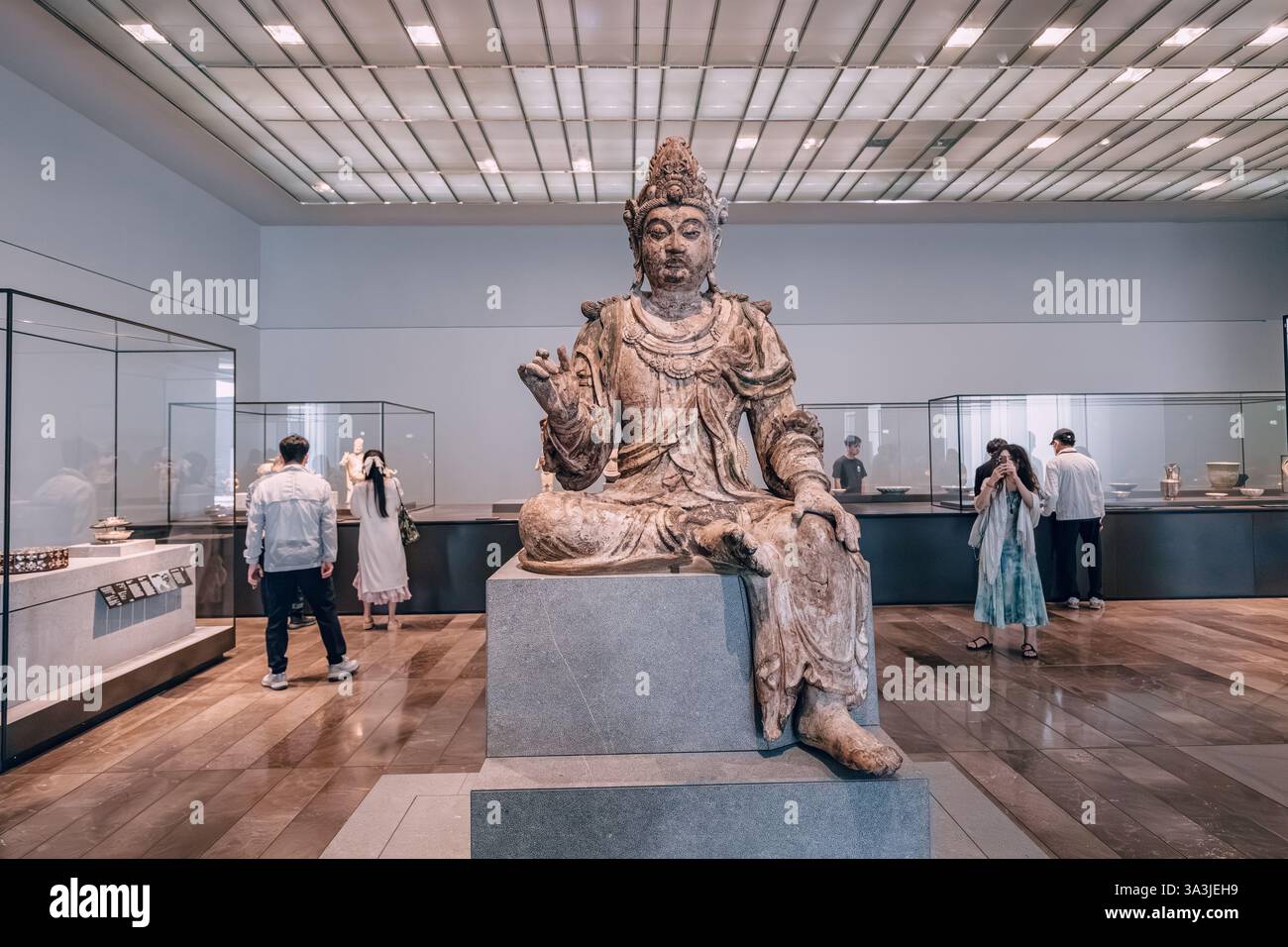 17 January 2025, Louvre museum Abu Dhabi, UAE: Tourists observing ...