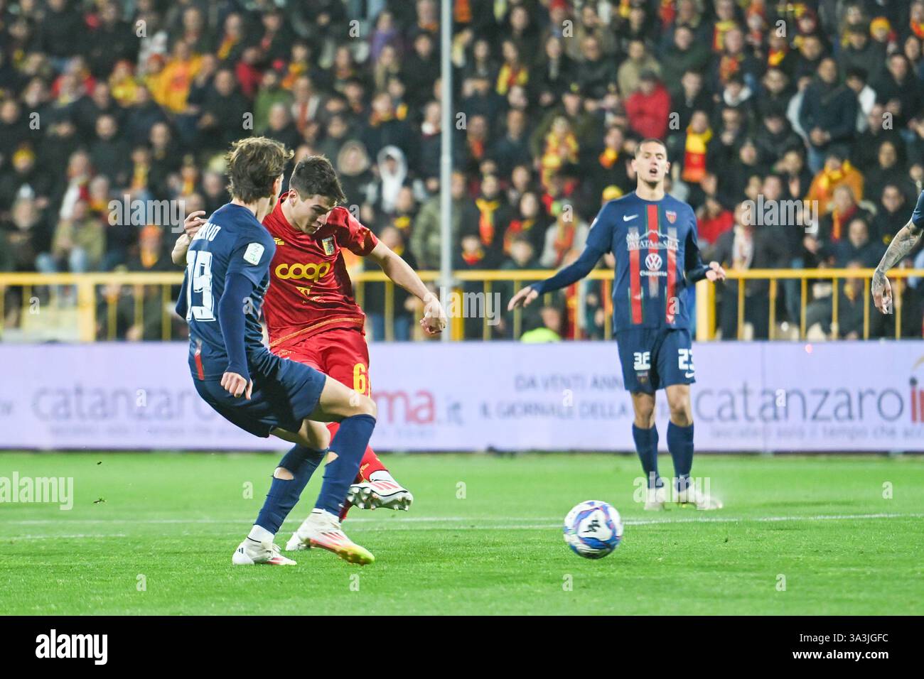 Catanzaro, Italy. 16th Mar, 2025. Federico Bonini gol during US ...