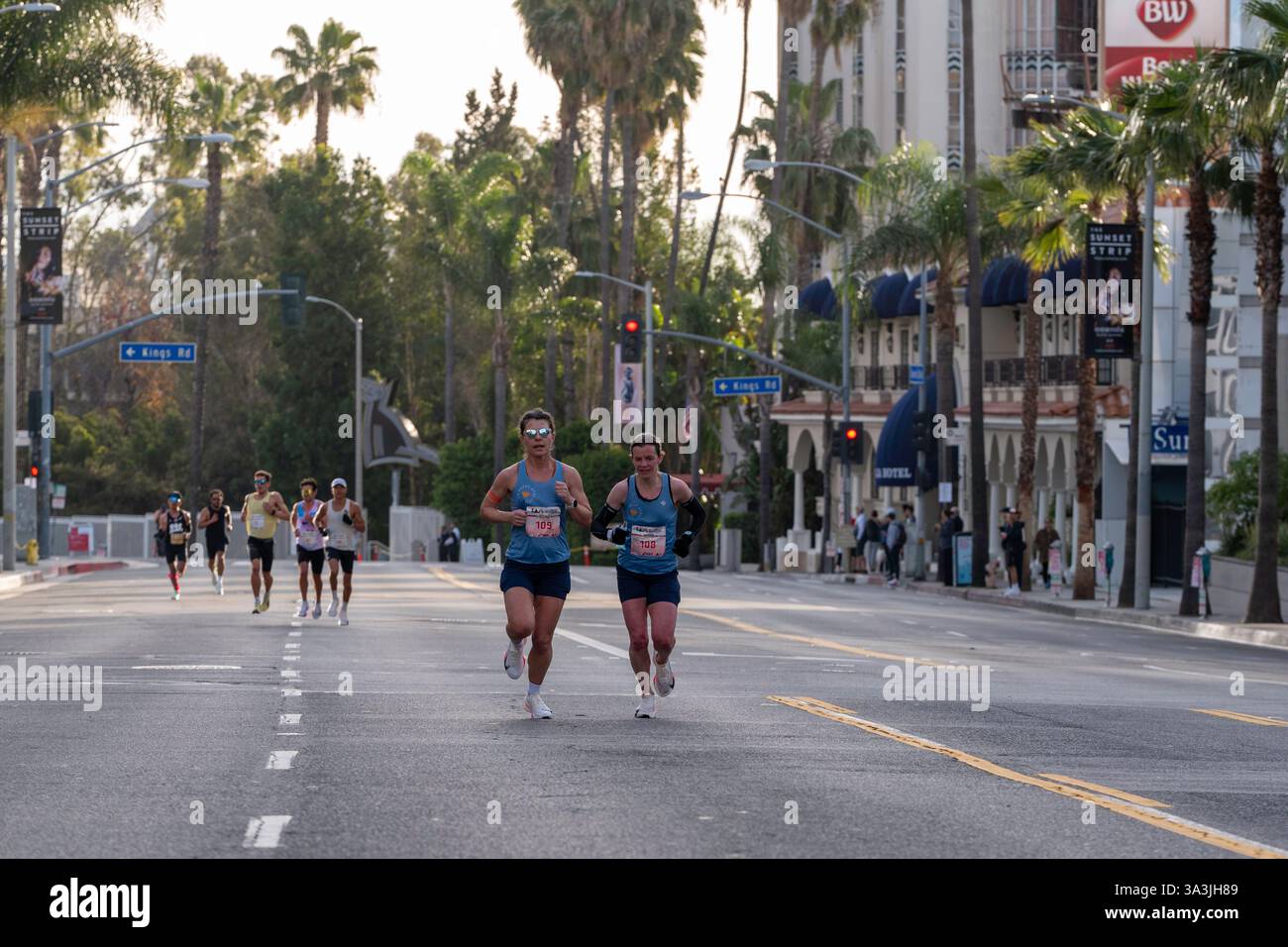 2025 Los Angeles Marathon/Mile 14 Stock Photo - Alamy