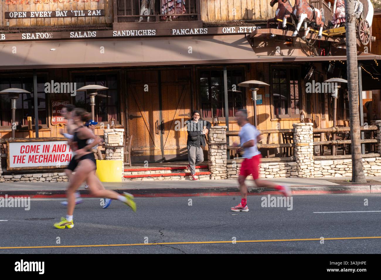 2025 la marathon hi-res stock photography and images - Alamy