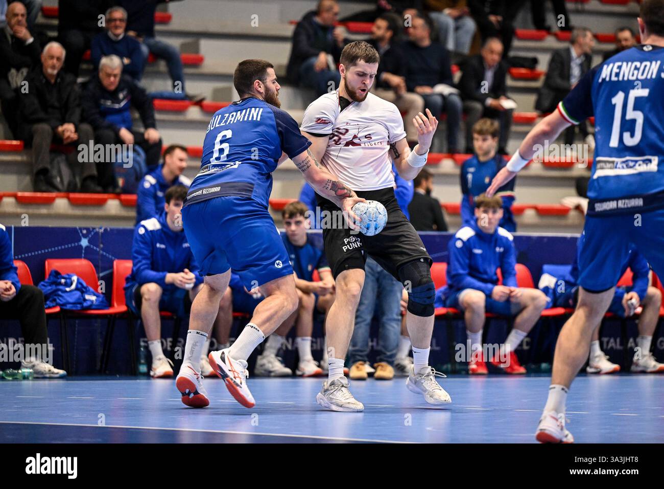 Oristano, Italy. 16th Mar, 2025. M Oristano, 16/03/2025 Foto di Luigi ...