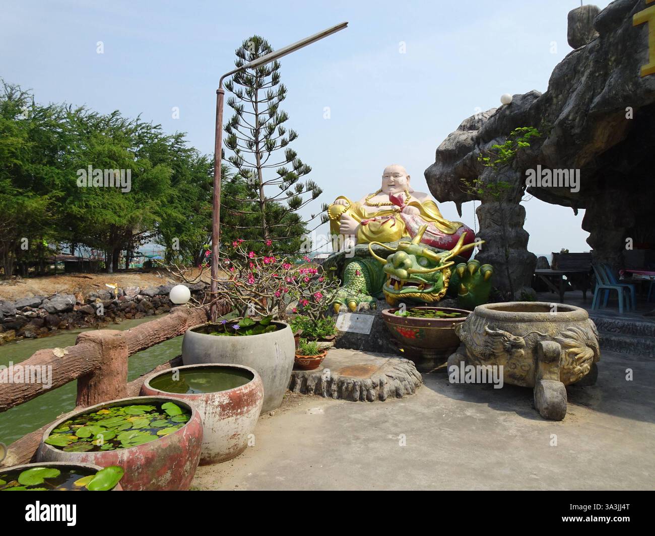 RECORD DATE NOT STATED Wat Tham Khao Tao, Tempel, Hua Hin, Thailand ...