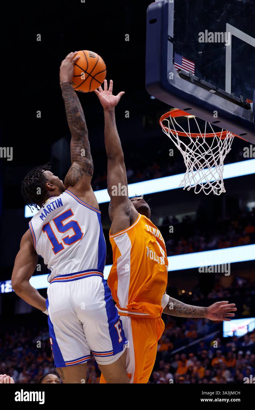 NASHVILLE, TN - MARCH 16: Tennessee Volunteers guard Darlinstone Dubar ...
