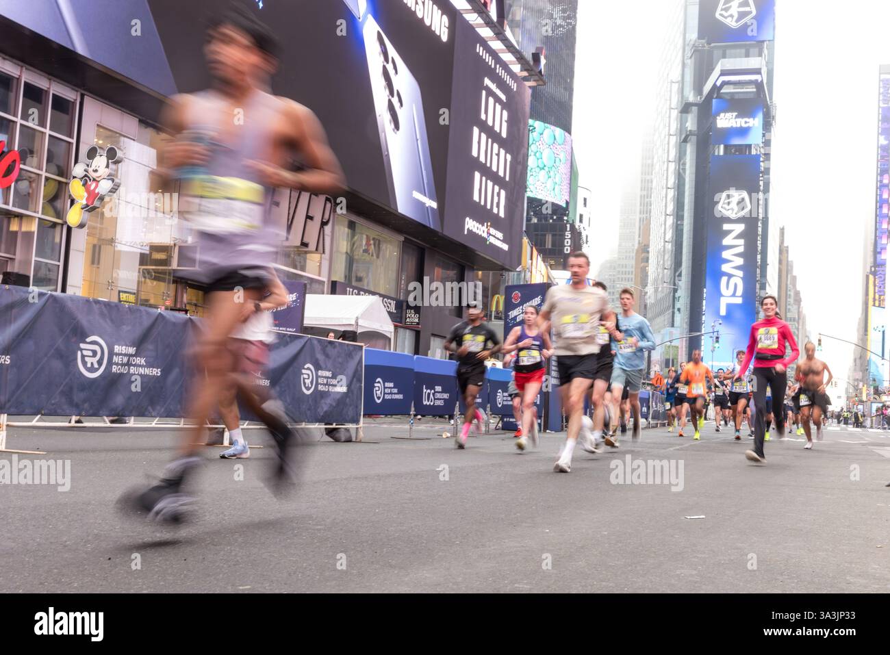 New York, United Of States. 16th Mar, 2025. Runners take part in the ...