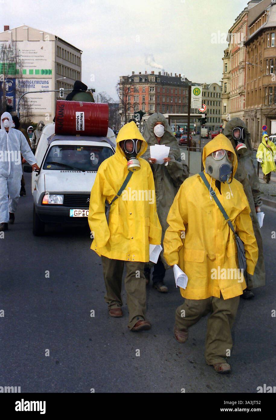 Anti Castor Transport Demo 30.03.1998, Chemnitz, Innenstadt ...