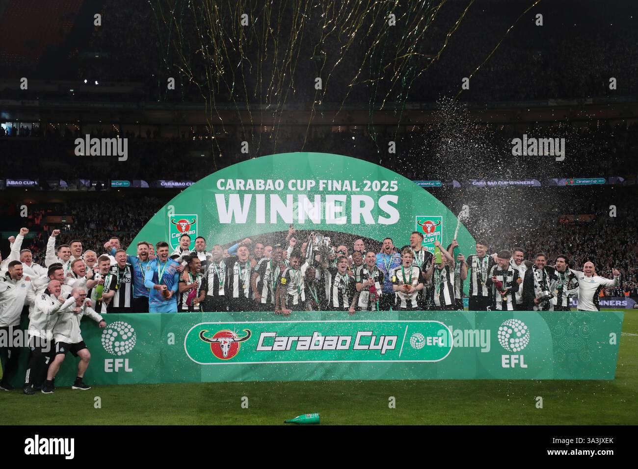 Newcastle players celebrate after winning the EFL Cup final soccer ...