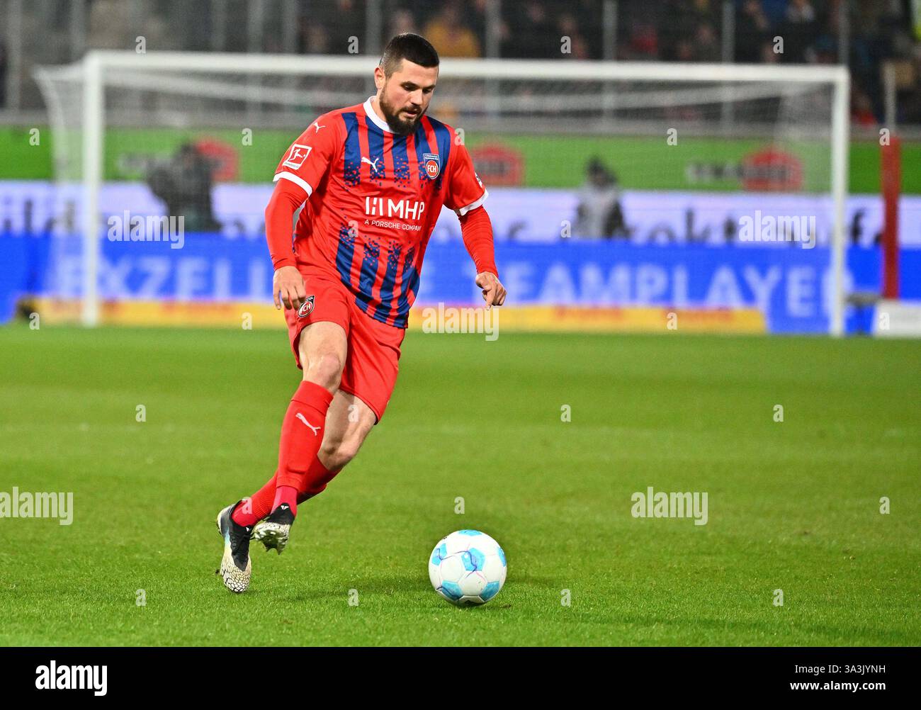 Heidenheim, Germany. 16th Mar, 2025. Soccer: Bundesliga, 1. FC ...