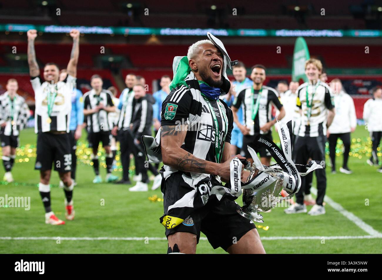 Liverpool trophy 2025 hi-res stock photography and images - Alamy