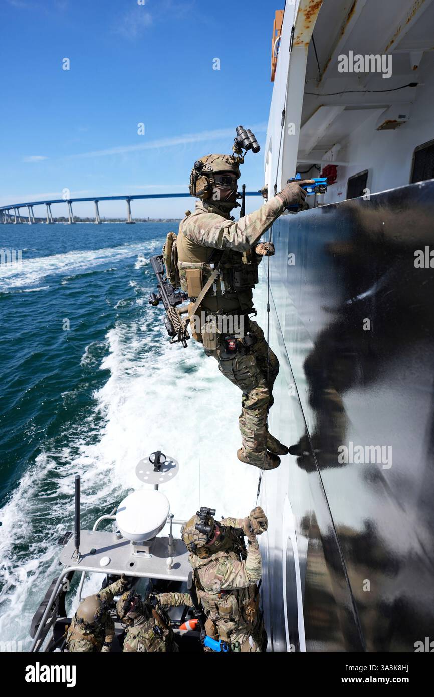 Members of the Maritime Security Response Team participate in an ...