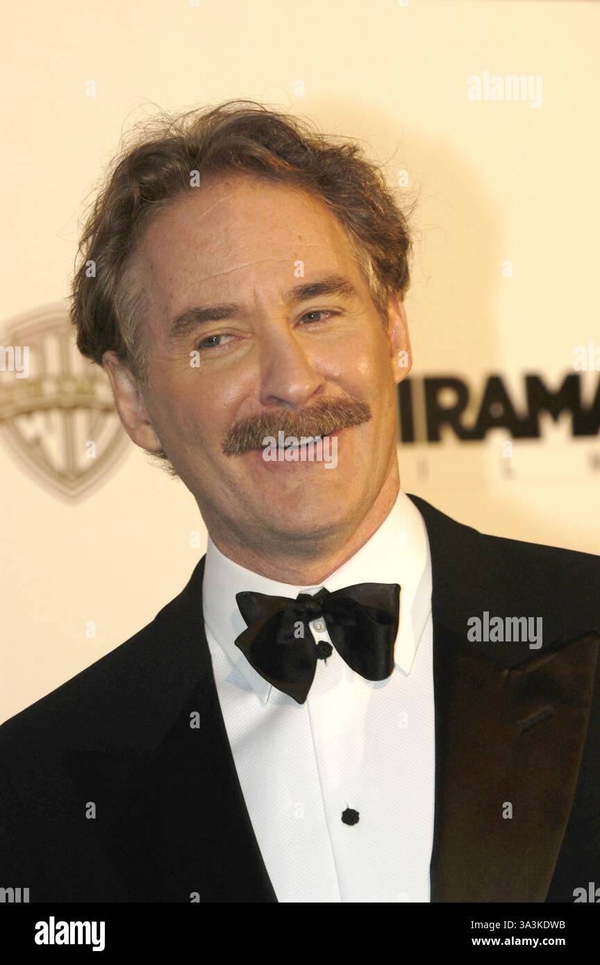 Kevin Kline.Arrivals at amfAR 's Cinema Against Aids 2004.at Le Moulin ...