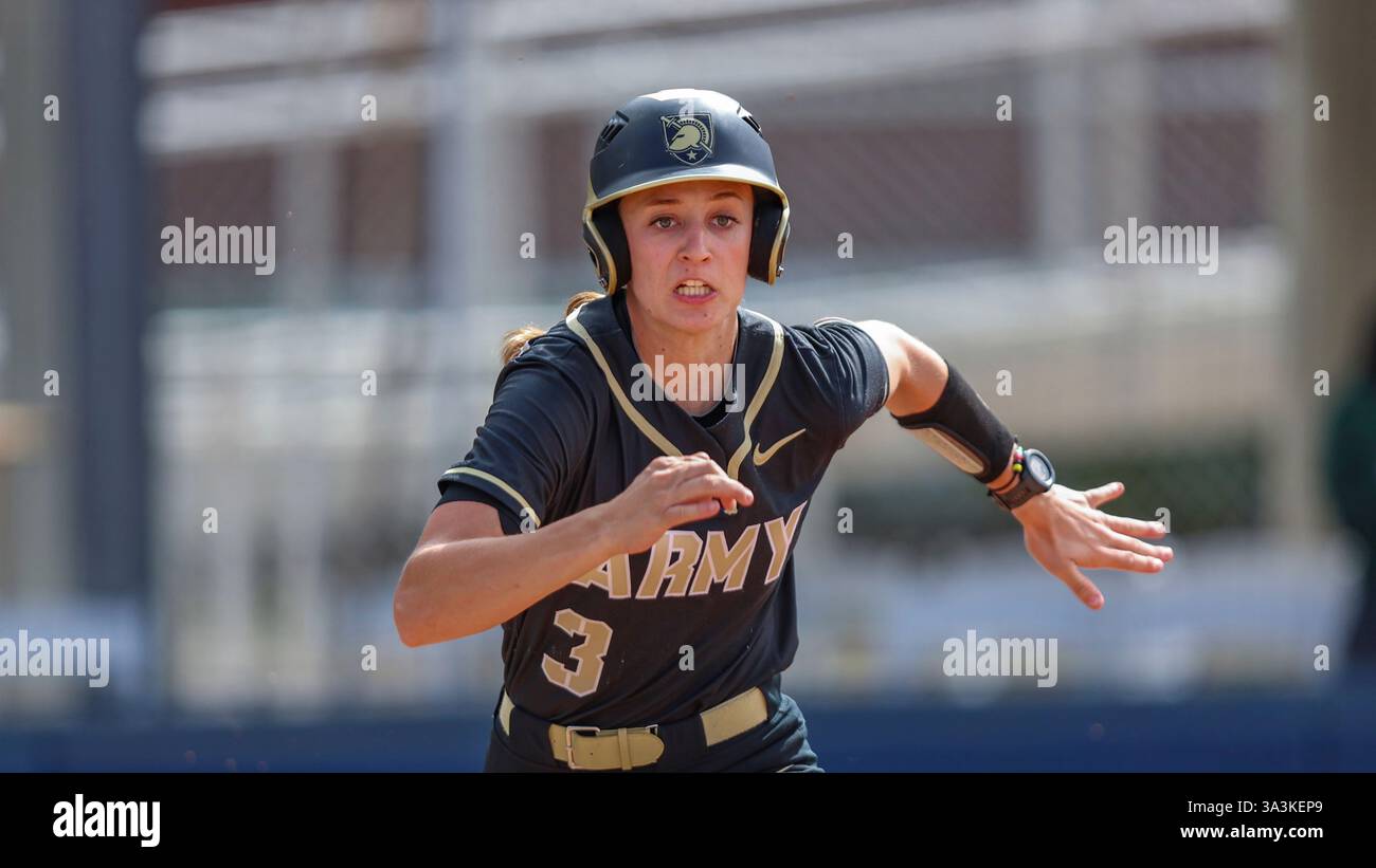 Army outfielder Sienna Tepley (3) runs to first base during an NCAA ...