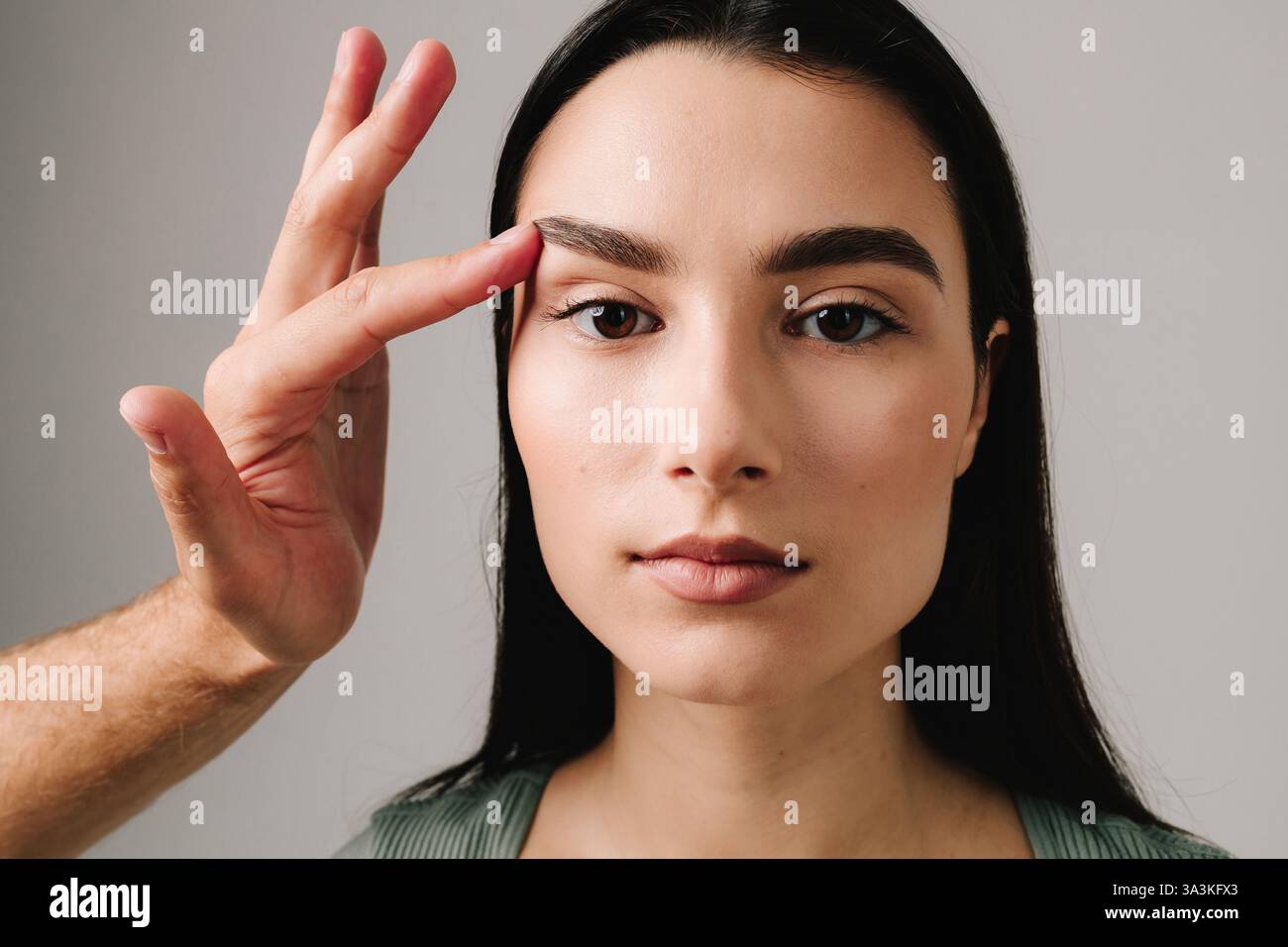 Blepharoplasty eyelids surgery to manage sagging eyebrows, droopy upper ...