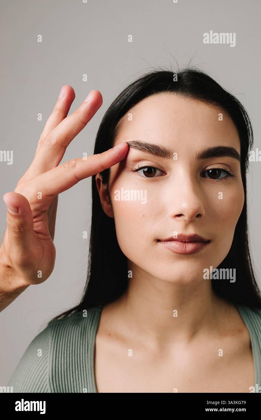 Blepharoplasty eyelids surgery to manage sagging eyebrows, droopy upper ...