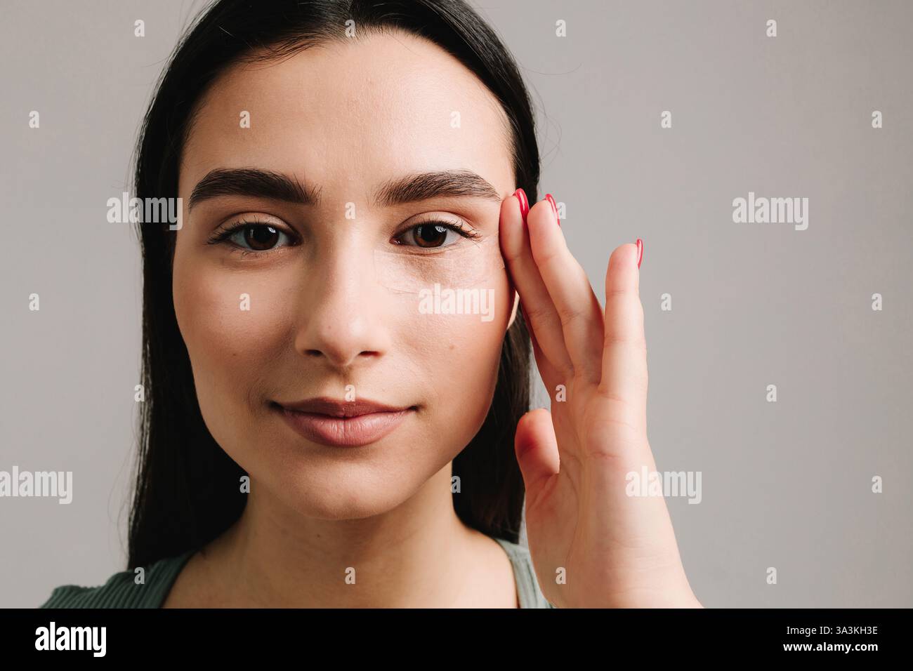 Eye lids surgery blepharoplasty to remove eye bags and cope with aging ...