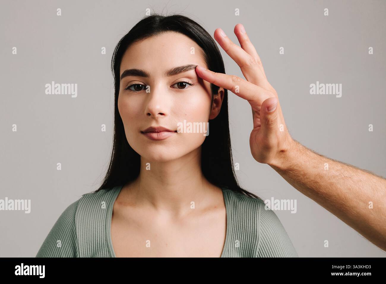 Blepharoplasty eyelids surgery to manage sagging eyebrows, droopy upper ...