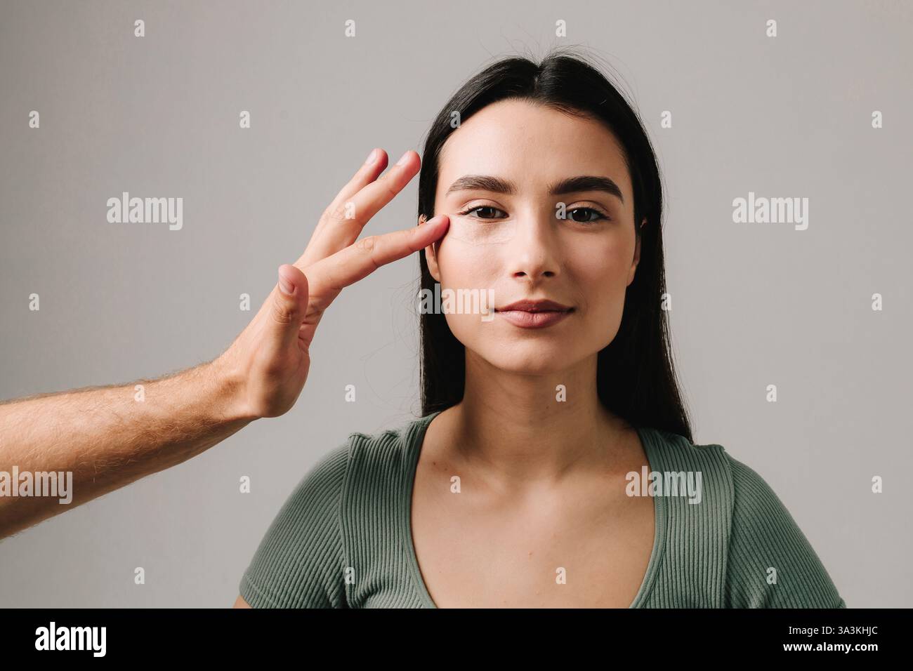 Eye lids surgery blepharoplasty to remove eye bags and cope with aging ...