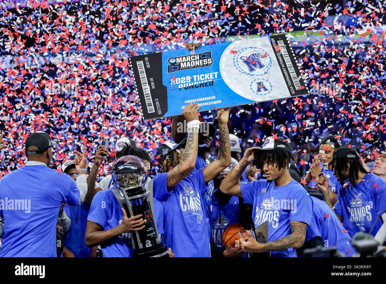 Memphis players and coaching staff celebrate after winning the ...