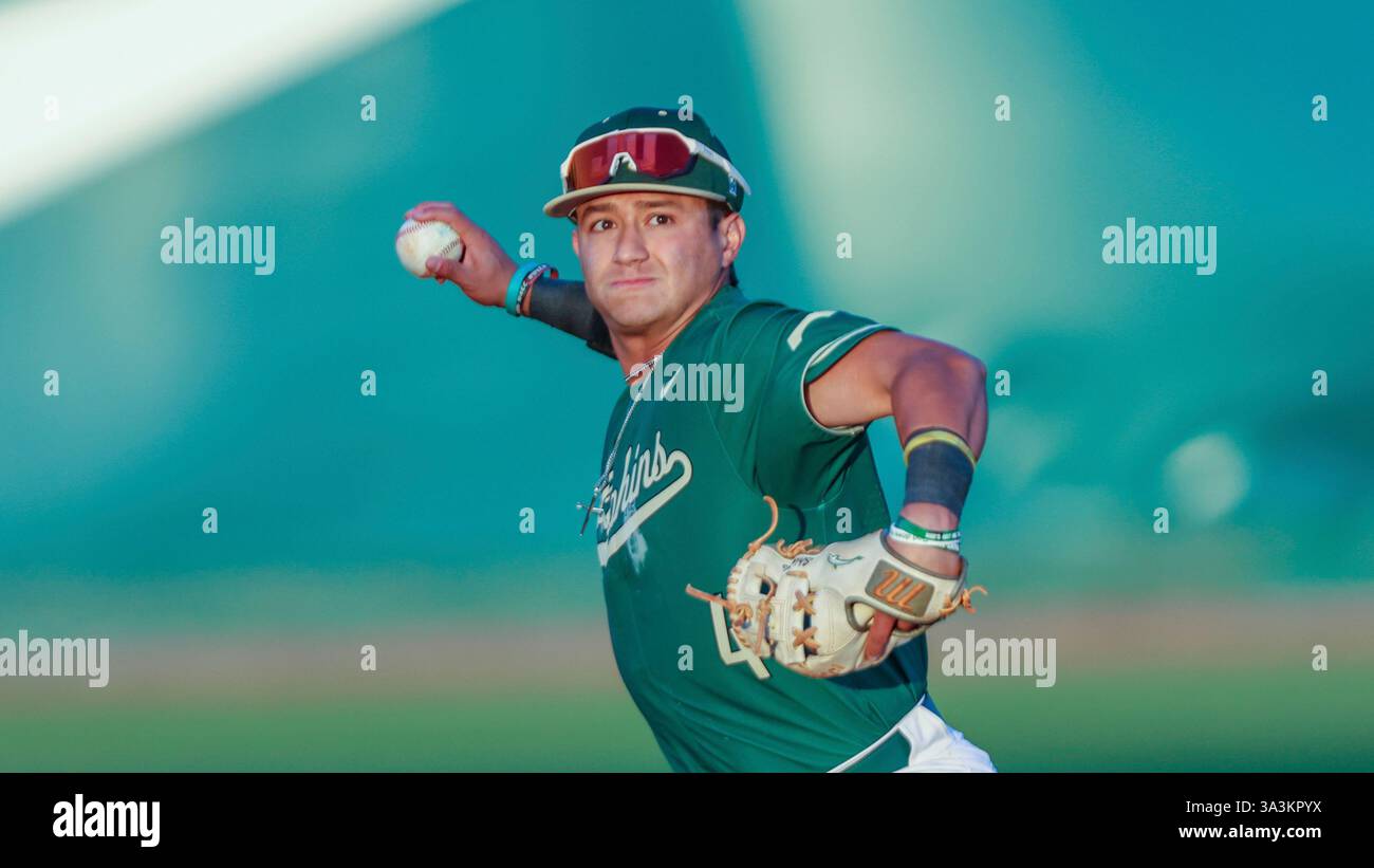 Jacksonville infielder Jonah Shields (4) in action during an NCAA ...