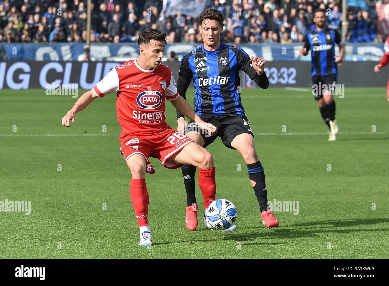 Pisa, Italy. 16th Mar, 2025. Simone Giordano (Mantova) thwarted by ...